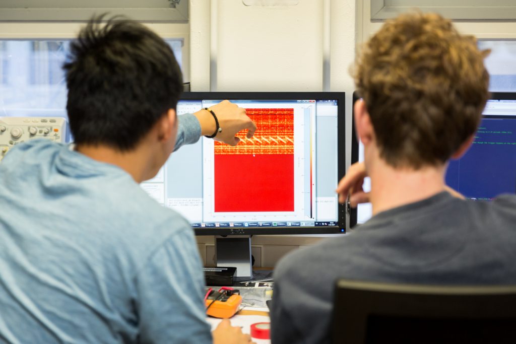 Learning at Home - QuTech Academy